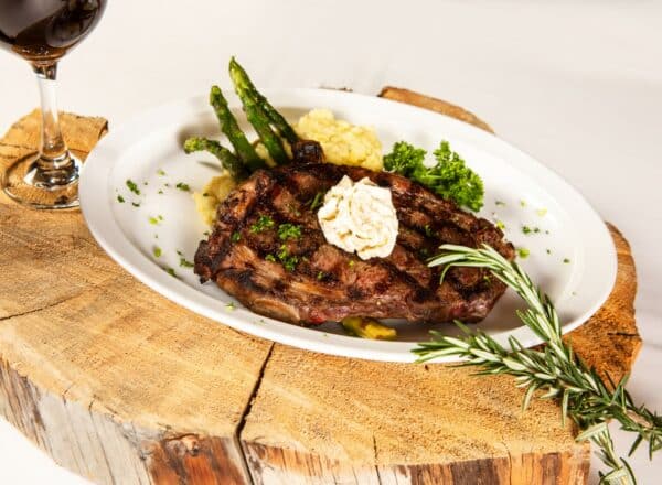 Alpine, Wyoming Restaurant & Steakhouse | Flying Saddle Resort