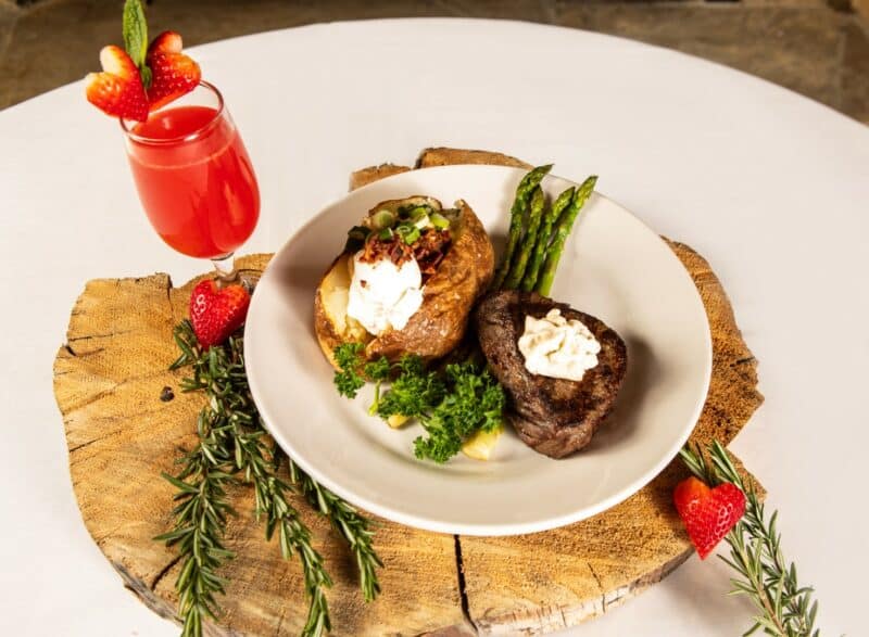 Alpine, Wyoming Restaurant & Steakhouse | Flying Saddle Resort