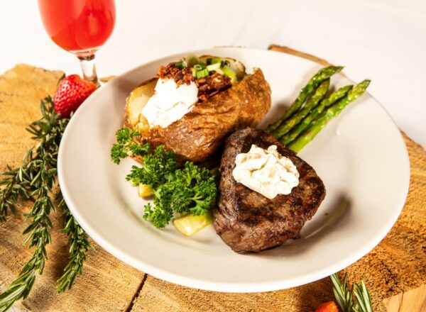 Alpine, Wyoming Restaurant & Steakhouse | Flying Saddle Resort