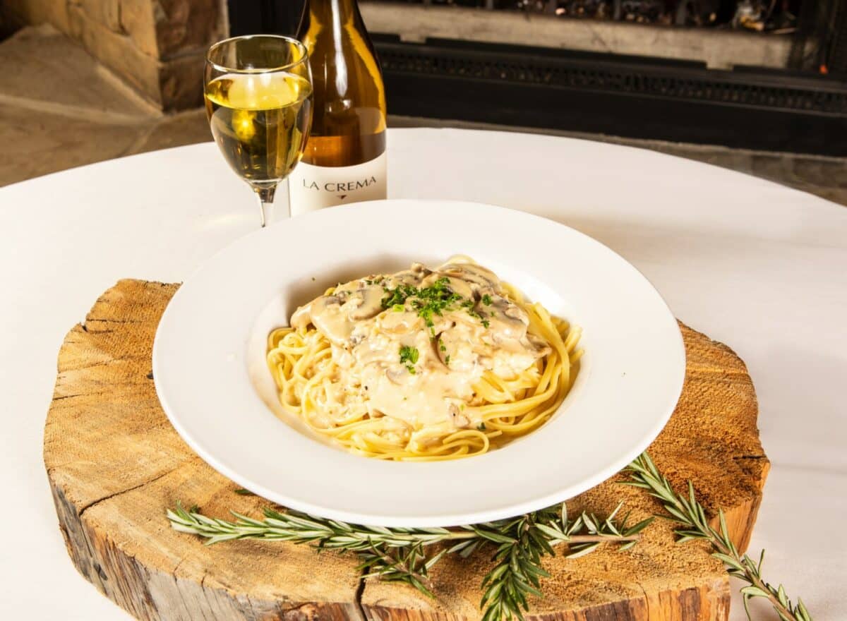 Alpine, Wyoming Restaurant & Steakhouse | Flying Saddle Resort