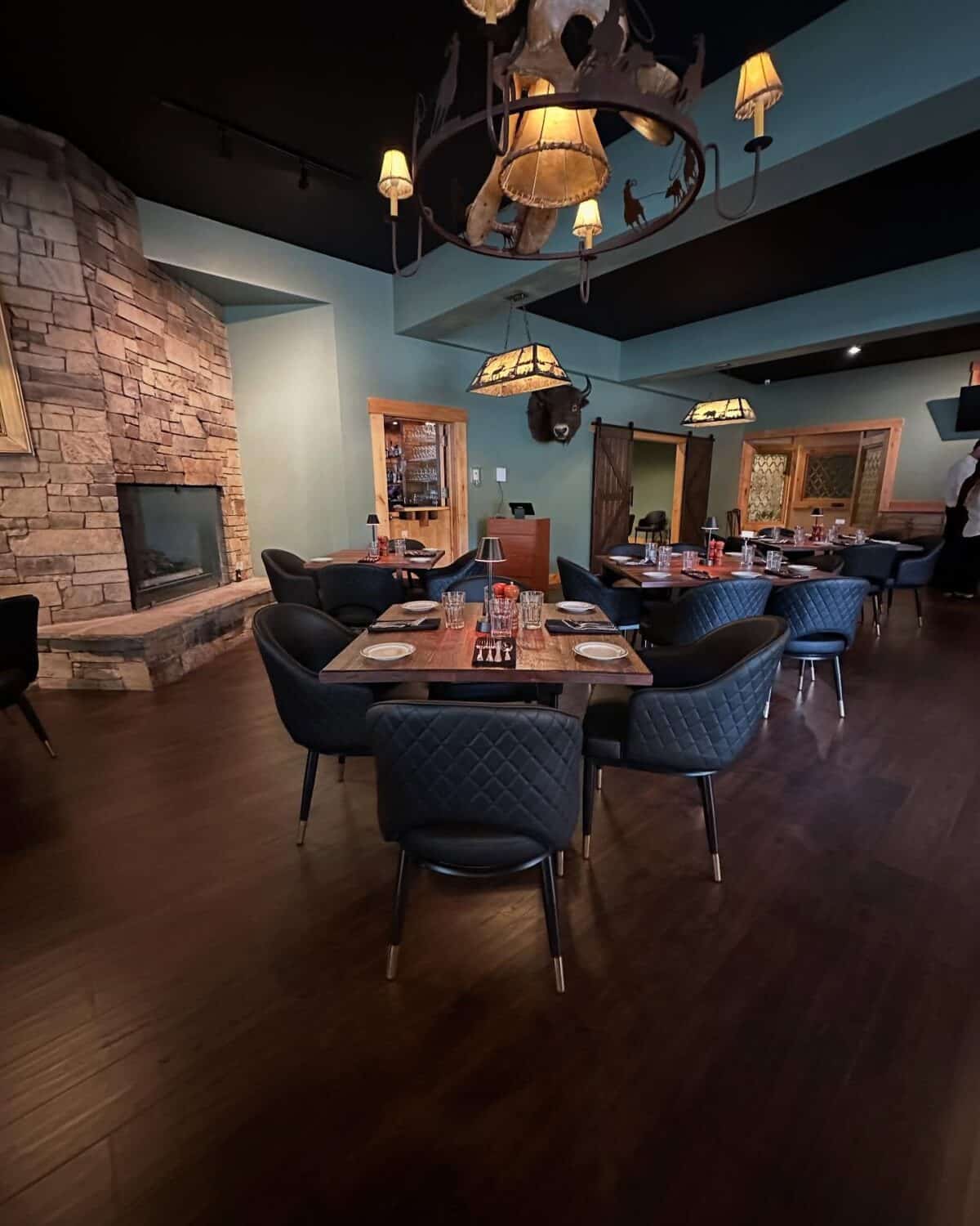 Alpine, Wyoming Restaurant & Steakhouse | Flying Saddle Resort